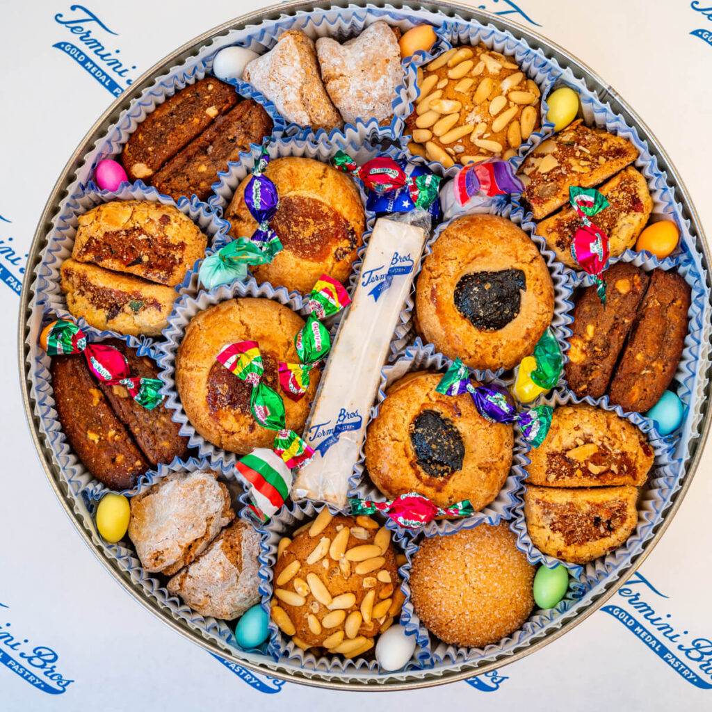 Small Cannoli Package | Order Italian Cannoli Online (Small) - Termini ...